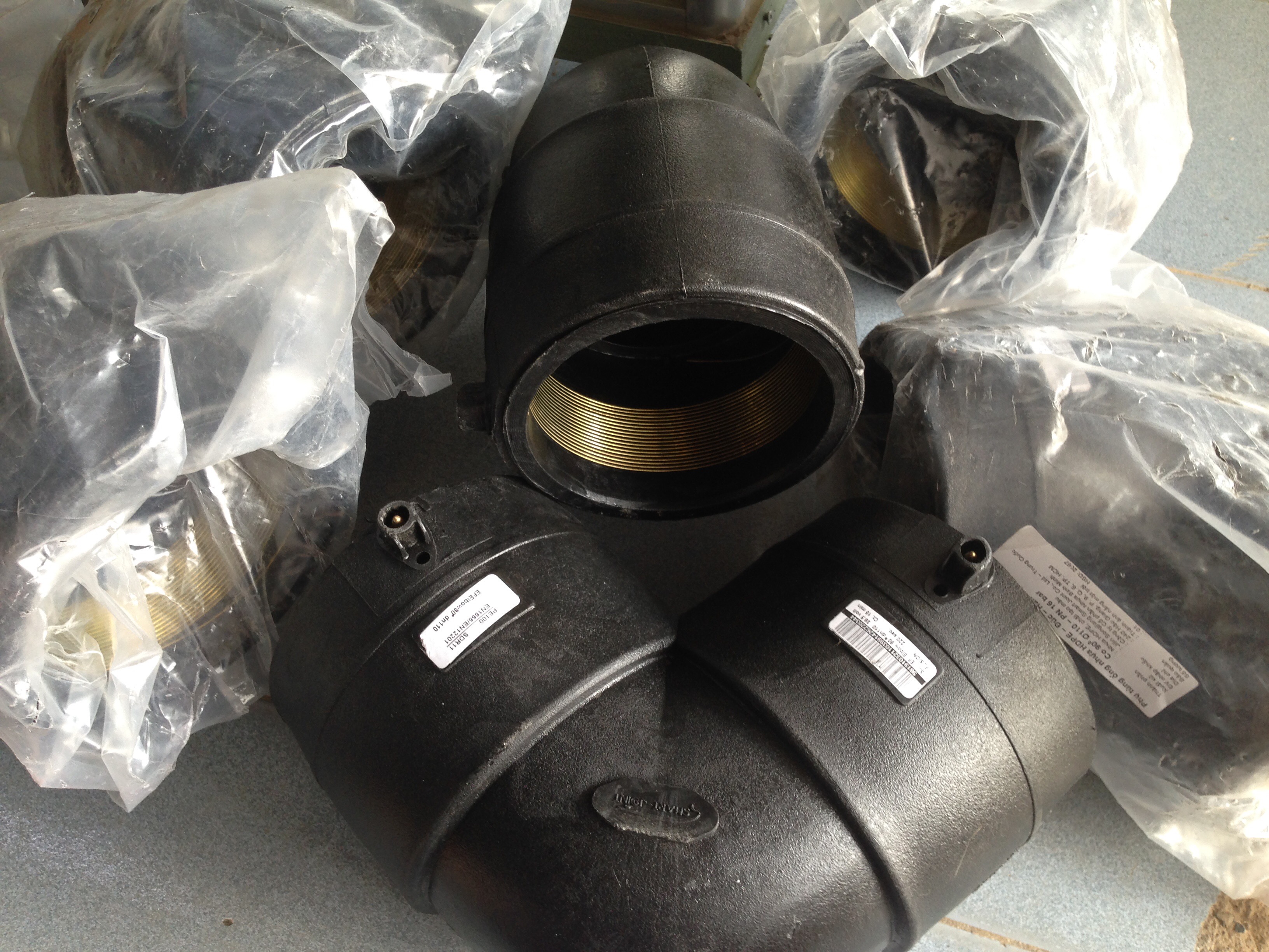 Co Hdpe phi 110 hàn điện trở – VẬT LIỆU CÔNG TRÌNH