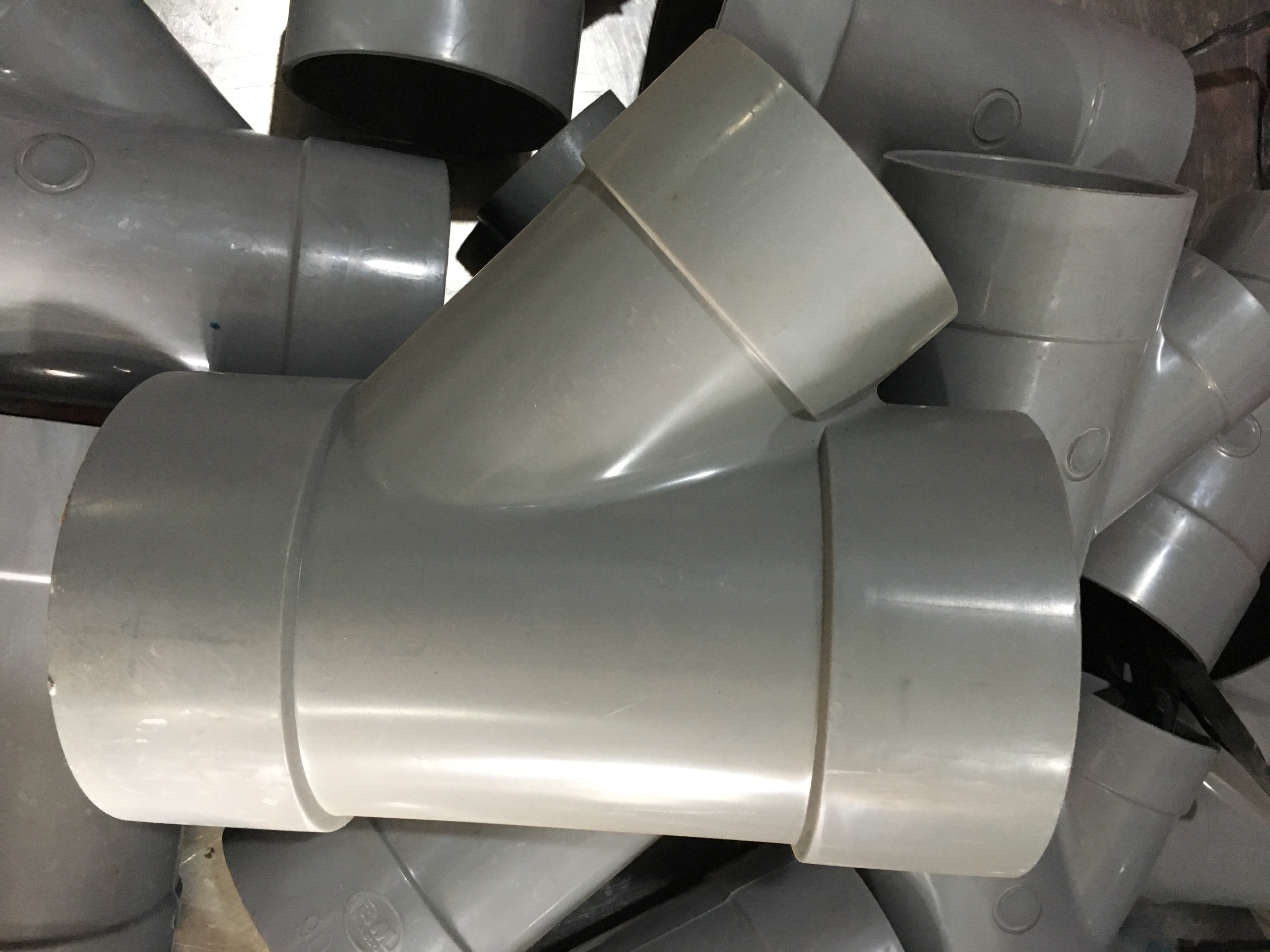 Y giảm PVC 90×60 Bình Minh – VẬT LIỆU CÔNG TRÌNH